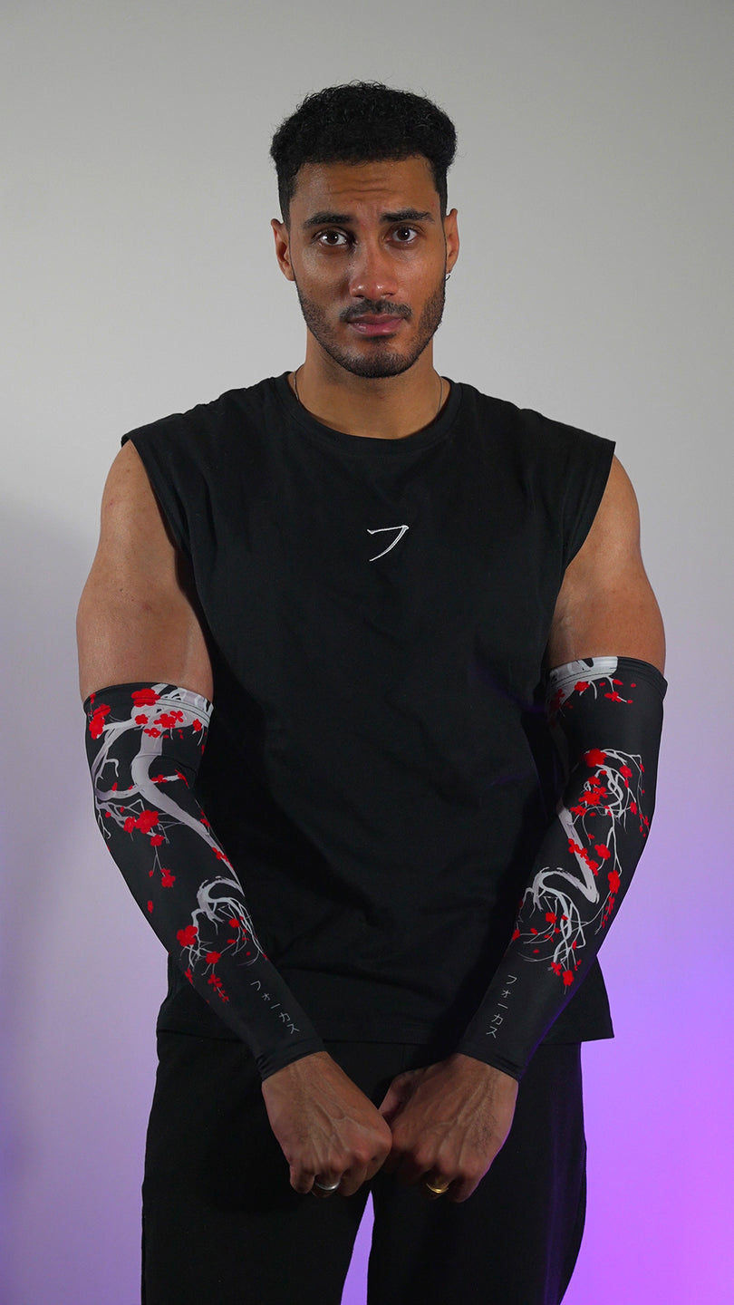 Arm sleeve « Sakura ébène » – Focus